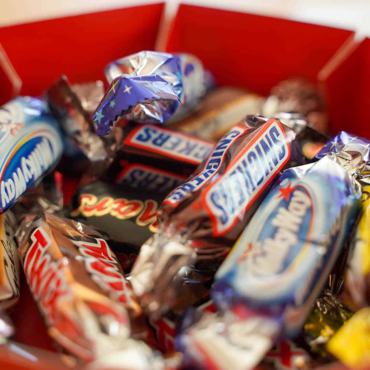 Handling Halloween Candy: A Step-by-Step Parent Guide - Sunny Side Up ...