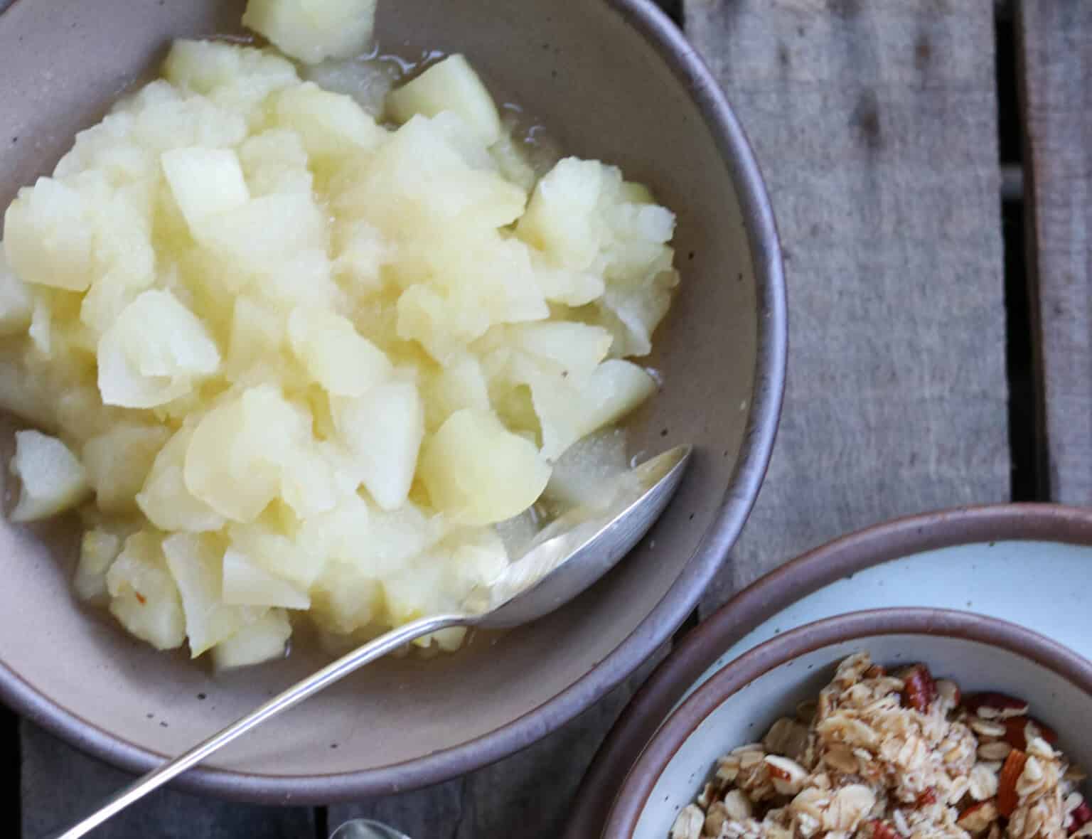 Easy Stovetop Cooked Apples